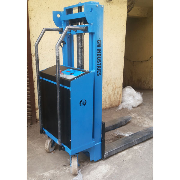 Hydraulic Stackers manufacturer, supplier and exporter in Mumbai, India